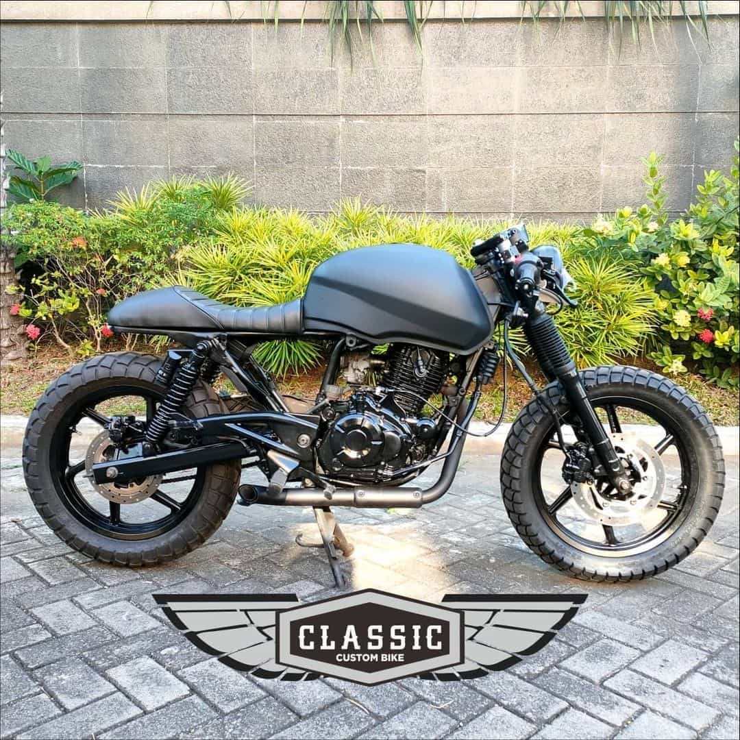 Pulsar 220 modified By Classic Bikers Garage bike in India and best ...